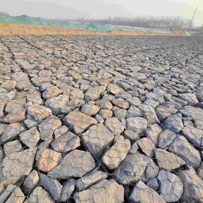 China 1x1x1m Gabion Retaining Wall High Strength Galvanized Gabion Cages Easily Assembled for sale