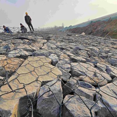 China Galvanized Gabion Retaining Wall Customized Size For River Protection for sale