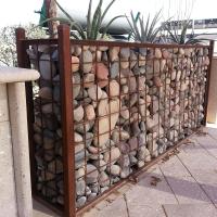 China Steel Wire Welded Gabion Wall 100x100mm Mesh 2x1x0.6m Cages for Garden Landscaping for sale