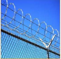 China High Security Hot Galvanized Razor Barbed Wire with Single / Cross Coil for sale