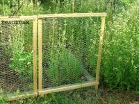 China Hexagonal Chicken Wire Mesh Enclosure Cage 8 Panel Animal Rabbit Fence for sale