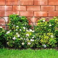 China Decorative Garden Border Fence Roll PVC Coated 1.5mm-2.5mm Wire Diameter for sale
