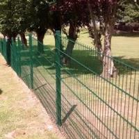 China 868 656 Double Wire Mesh Fencing Galvanized Powder Coated Steel Mesh Panels for sale