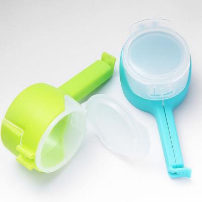 China Food Storage Sealing Clips with Pour Spouts 2 Inch Nozzle for Chip Bags for sale