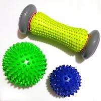 China Plastic Foot Roller Massage Ball Set 2 Spiky Balls for Plantar Fasciitis Relief for sale
