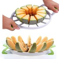 China Stainless Steel Handheld Watermelon Cutter 12 Blade Round Fruit Divider for sale