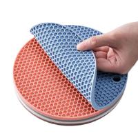 China Food Grade Silicone Hot Pot Holder Mat 18cm Non Slip Heat Resistant Trivet for sale