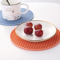 China Food Grade Silicone Hot Pot Holder Mat 18cm Non Slip Heat Resistant Trivet for sale