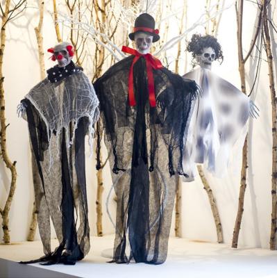 China Halloween Hanging Ghost Decoration Set 80x50cm Plastic Cloth for Trees Party for sale