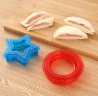 China Kitchen Tools Cake Maker DIY Cookie Lunch Sandwich Cutter And Sealer for sale