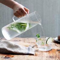 China 1L Borosilicate Glass Pitcher Heat Resistant Beverage Kettle for Hot and Cold Drinks for sale