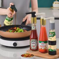 China Kitchen tools Leak-Proof Squeeze Hand Press Bottle Oyster Sauce Dispenser Pump for sale