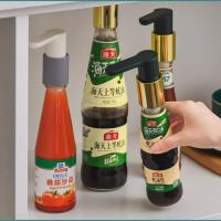 China Kitchen tools Leak-Proof Squeeze Hand Press Bottle Oyster Sauce Dispenser Pump for sale