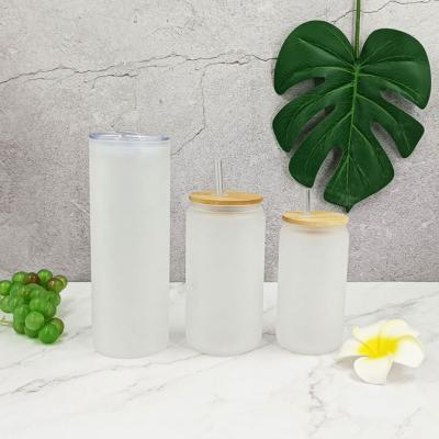 China 12oz 16oz 25oz Glass Juice Cup with Bamboo Lid and Straw Reusable Drinking Cup for sale