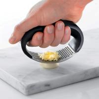 China 304 Stainless Steel Garlic Press Rocker 10.5cm Ergonomic Handle Mincer Crusher for sale