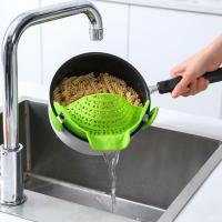 China Adjustable Rice Clip On Silicone Colander For Pots And Pasta Strainer for sale