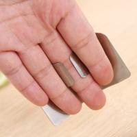 China Stainless Steel Finger Hand Protector 6.5x4.5cm Kitchen Knife Safety Guard for sale