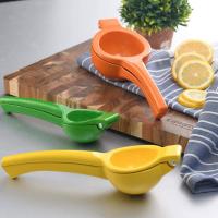 China Manual Lemon Citrus Fruit Squeezer Juicer Lime Press Metal Kitchen Tool for sale
