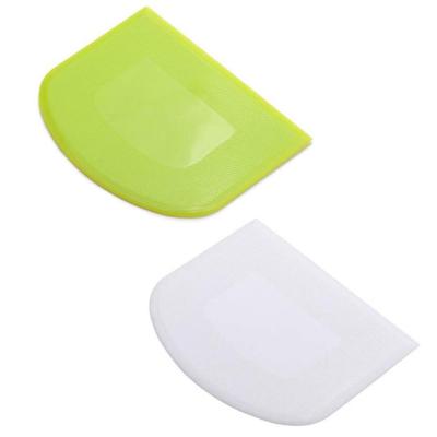 China Food Safe PE Plastic Dough Scraper Cutter 12x9.5cm White Green for sale
