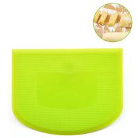 China Food Safe PE Plastic Dough Scraper Cutter 12x9.5cm White Green for sale