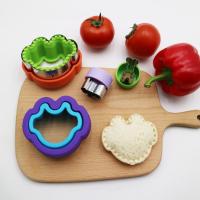 China 4pcs Stainless Steel Sandwich Cutter Set 2x2x4 Inches Flower Dinos Circle Mickey Mold for sale