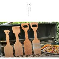 China Natural Wood BBQ Grill Scraper Bristle Free Oak Cleaning Tool 10 Inch for sale