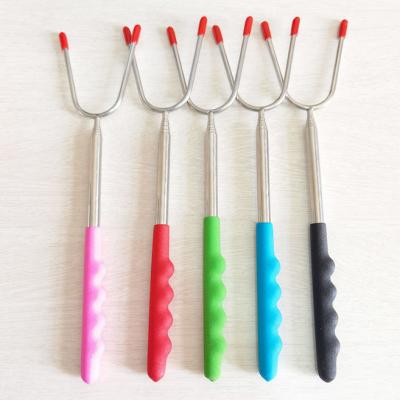 China 45 Inch Stainless Steel Campfire Roasting Sticks 304 Grade Telescoping Fork Set for Outdoor BBQ for sale