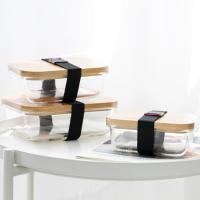 China Borosilicate Glass Bento Lunch Box 900ml with Bamboo Lid and Elastic Strap for sale