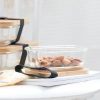 China Borosilicate Glass Bento Lunch Box 900ml with Bamboo Lid and Elastic Strap for sale