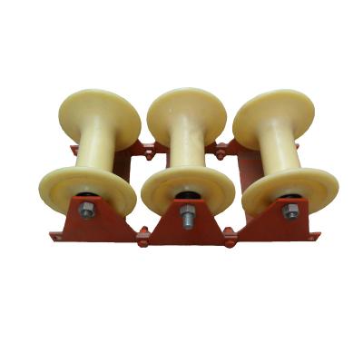 China 10KN Triple Nylon Cable Pulling Rollers / Three Wheels Cable Pulling Pulley for sale