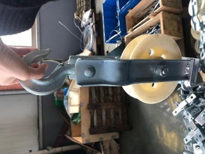 China Sitting And Hanging Type Dual-Use Conductor Wire Rope Pulley Stringing for sale