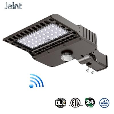 China Intelligent Control 50000hrs 200w Led Parking Lot Light for sale