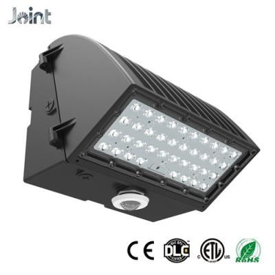 China Semi Cut Off All In 1 50000hrs 25w Outdoor LED Wall Pack Light for sale