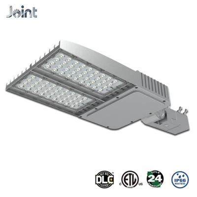 China Clip Design DLC5.0 240W Outdoor Led Parking Lot Lights for sale