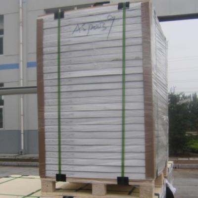 China Carbonless Paper with smooth surface in sheet for sale