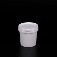 China Reusable Unbreakable 5kg White Round Plastic Fish Bucket with Lid and Handle for sale
