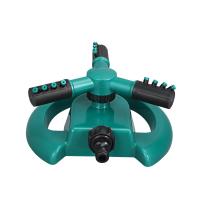 China Automatic Watering Grass Lawn 3 Arms Nozzles Garden Sprinkler with Female Connection for sale