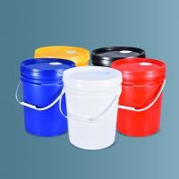 China Round 20L PP 5 Gallon Food Grade Plastic Paint Bucket With Lids And Handle Pail in Red for sale