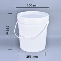 China Eco-friendly Round White Plastic Water Bucket With Handle and Lid for Water/Milk/Wine for sale
