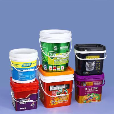 China Water 5 Gallon 20L Square Plastic Paint Bucket with Metal Handle and Lid Practical for sale