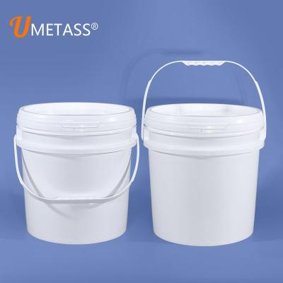 China Food Grade Storage 15L 4 Gallon Plastic Bucket with Square Shape and Flat Spout Lid for sale
