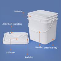 China 5L-25L Food Grade PP Plastic Pet Food Storage Container with Square Design and Moisture-Proof Seal for sale
