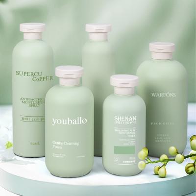 China Avocado Green 500ml Empty Plastic Bottle for Shampoo and Conditioner Packaging with Custom OEM Options for sale