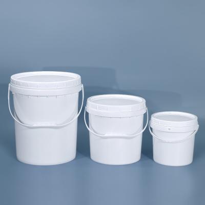 China 18L Recycled Plastic Pails with Screw Cover Lid - White Industrial Buckets for Storage & Transport for sale