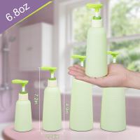 China Umetass Green Travel Shampoo and Conditioner Bottle With Pump Cosmetic Packaging for sale