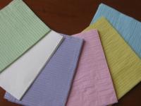 China Disposable Dental Bibs 33x45cm 2 Ply Woodpulp Paper with PE Film for sale