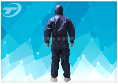 China Microporous Disposable Non Woven Coverall 20-70gsm for Food Processing Safety for sale