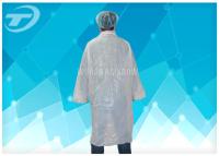 China Disposable Non-Woven Lab Coat with Snap Fastening 30-50gsm Breathable for sale