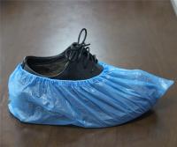China Disposable PE CPE Shoe Cover Waterproof Dustproof 36x15cm Blue White for sale