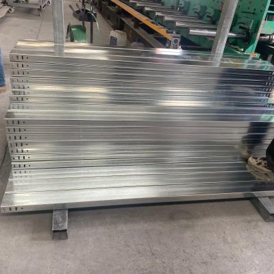 China Electrical Steel 500mm Galvanised Cable Tray ISO / CE for sale